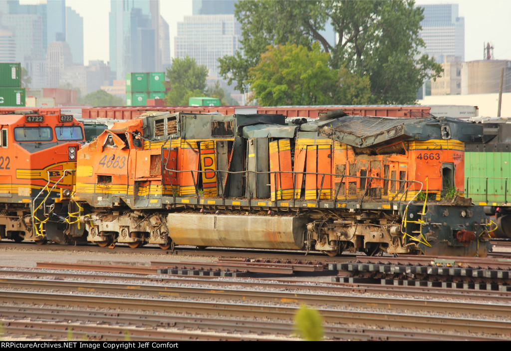 BNSF 4663